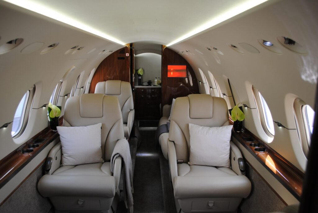 Hawker 800/850 XP | Hawker 800 Price In India | Foresee Aviation